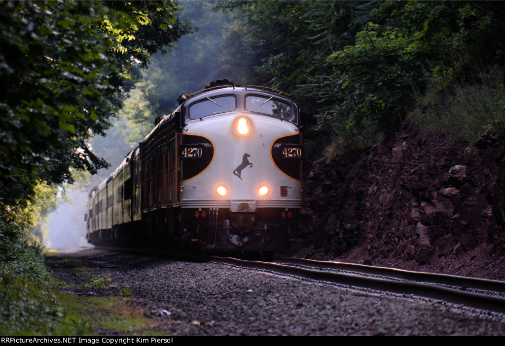 NS 4270 Train 955 OCS